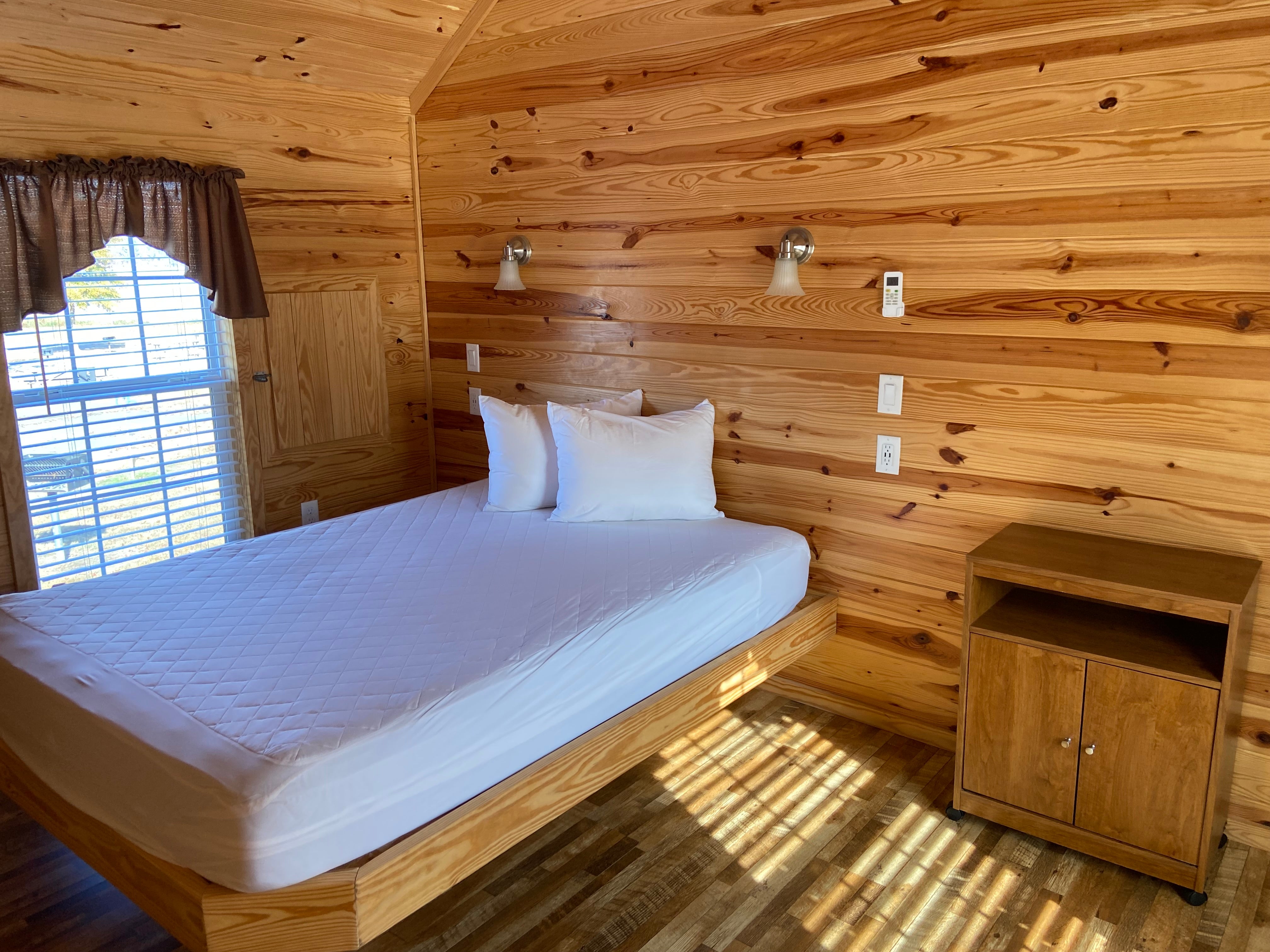 Camper Cabins | Alapark